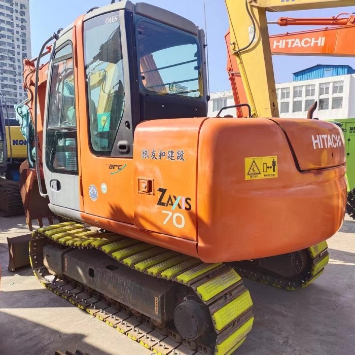 HITACHI ZX70