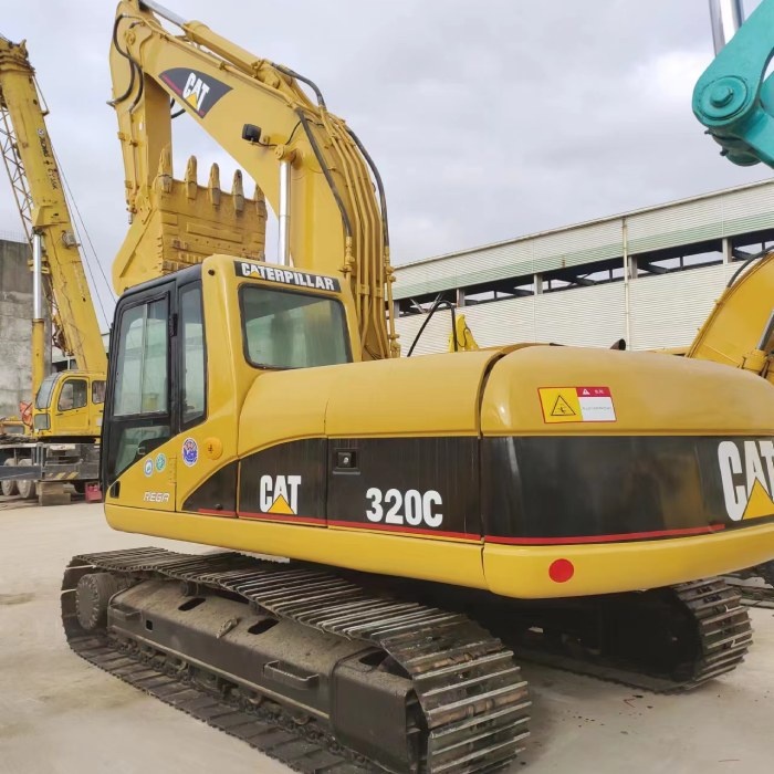 CATERPILLAR 320C crawler excavator