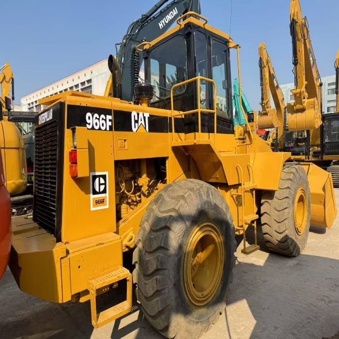 CAT 966F